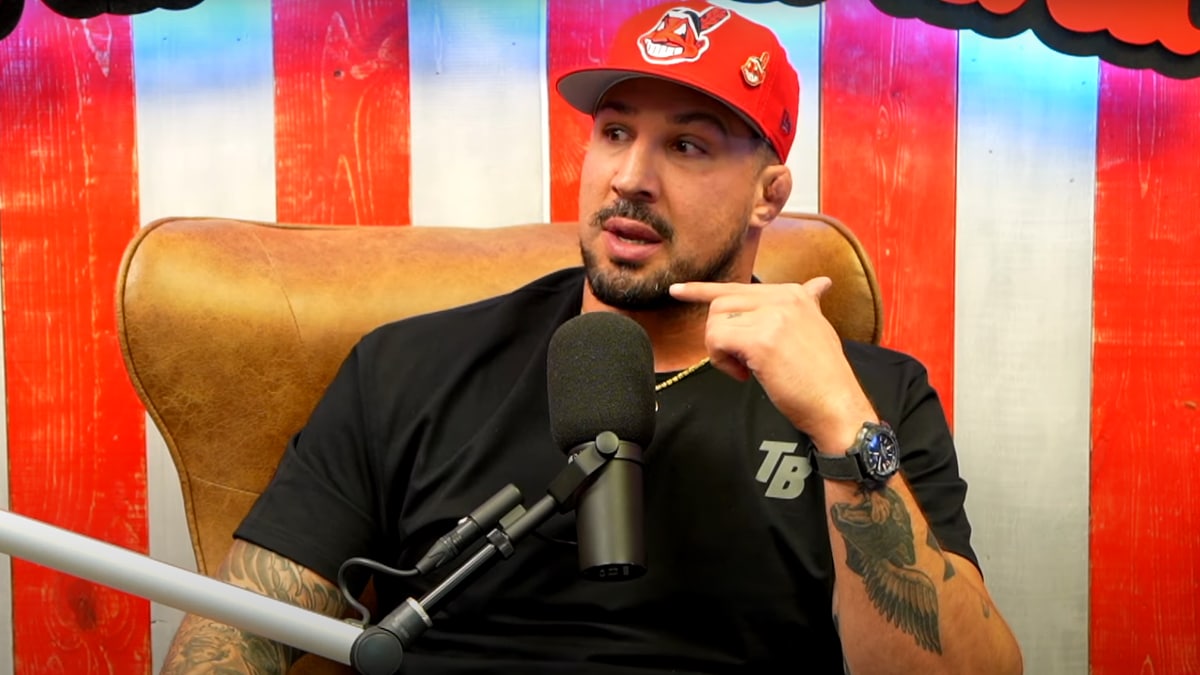 L’ancien poids lourd de l’UFC Brendan Schaub sauve 3 enfants d’un ...