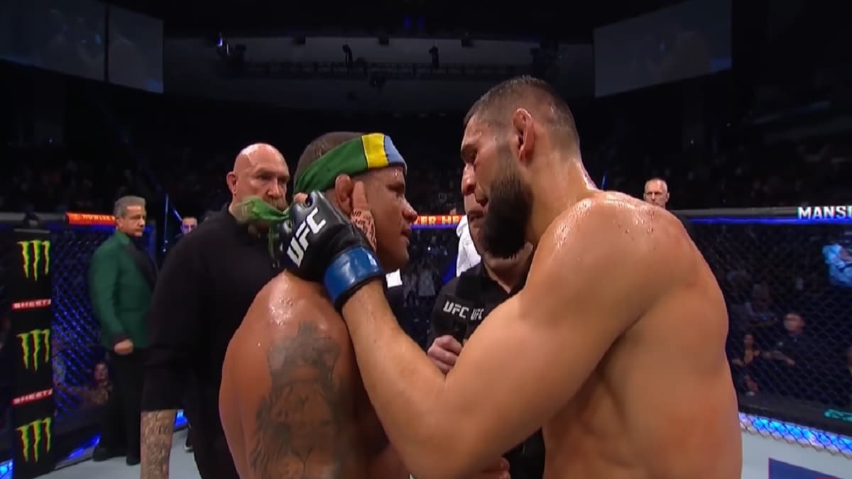 UFC - Kamaru Usman félicite Khamzat Chimaev, mais a un conseil pour lui