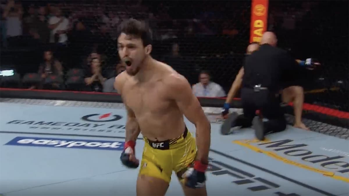 MMA - L'un des KOs de l'année par coude retourné à l'UFC Austin