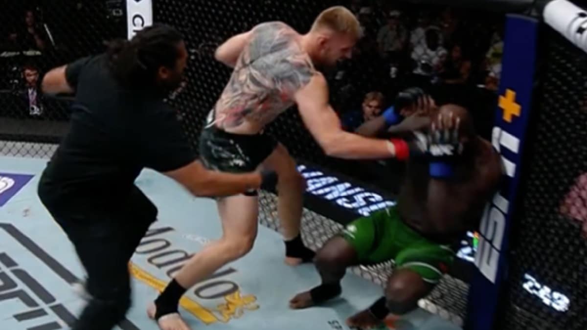 UFC - Alexander Volkov s'impose par TKO au premier round