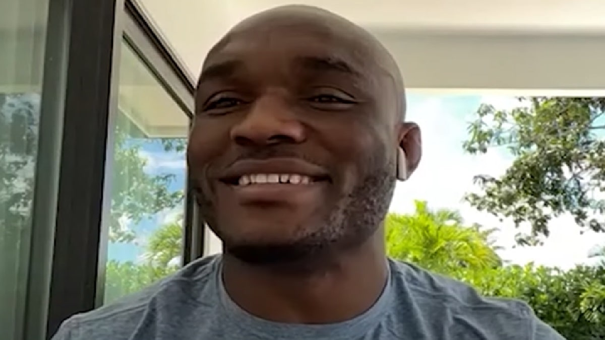 Kamaru Usman rassure ses fans après avoir été mis KO par Edwards