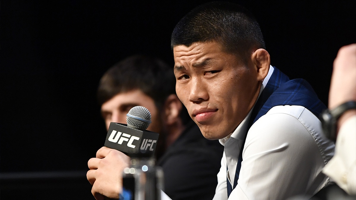 UFC 279 - Li Jingliang se sent volé et demande des explications