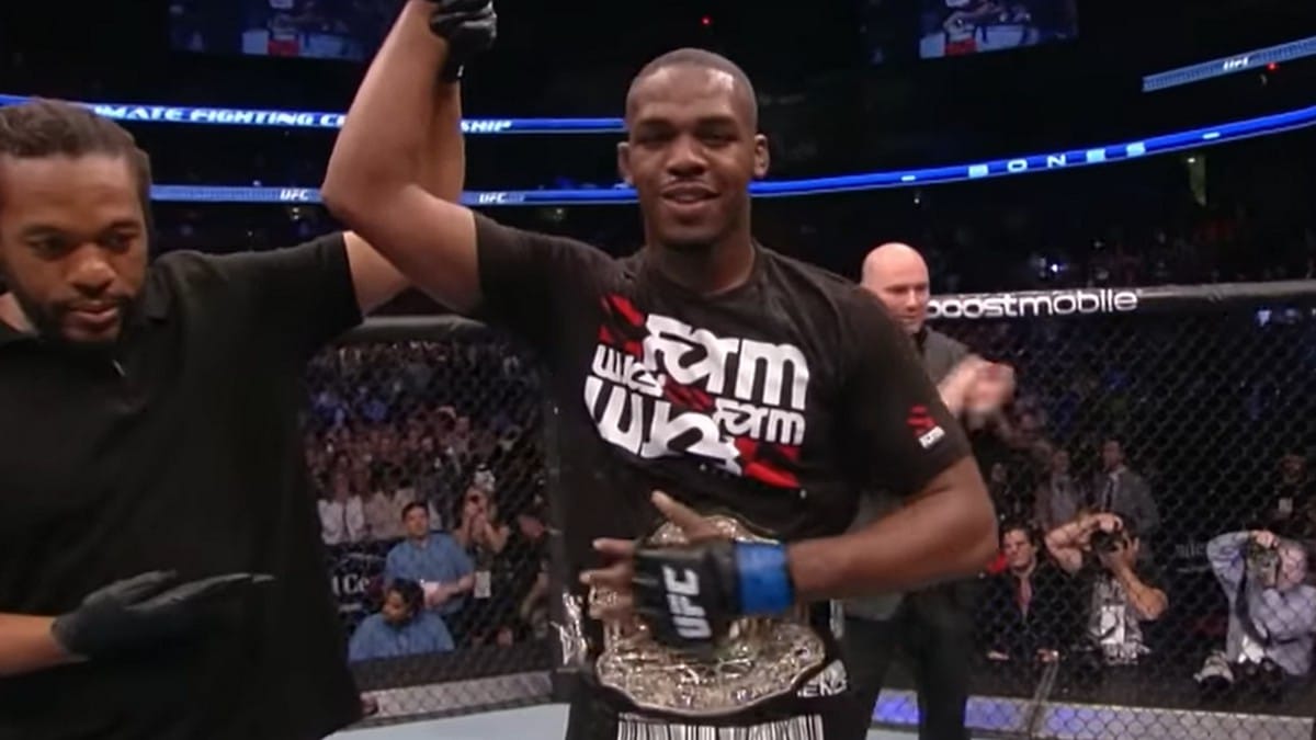 Flashback : Quand Jon Jones, 23 ans, devenait champion de l'UFC