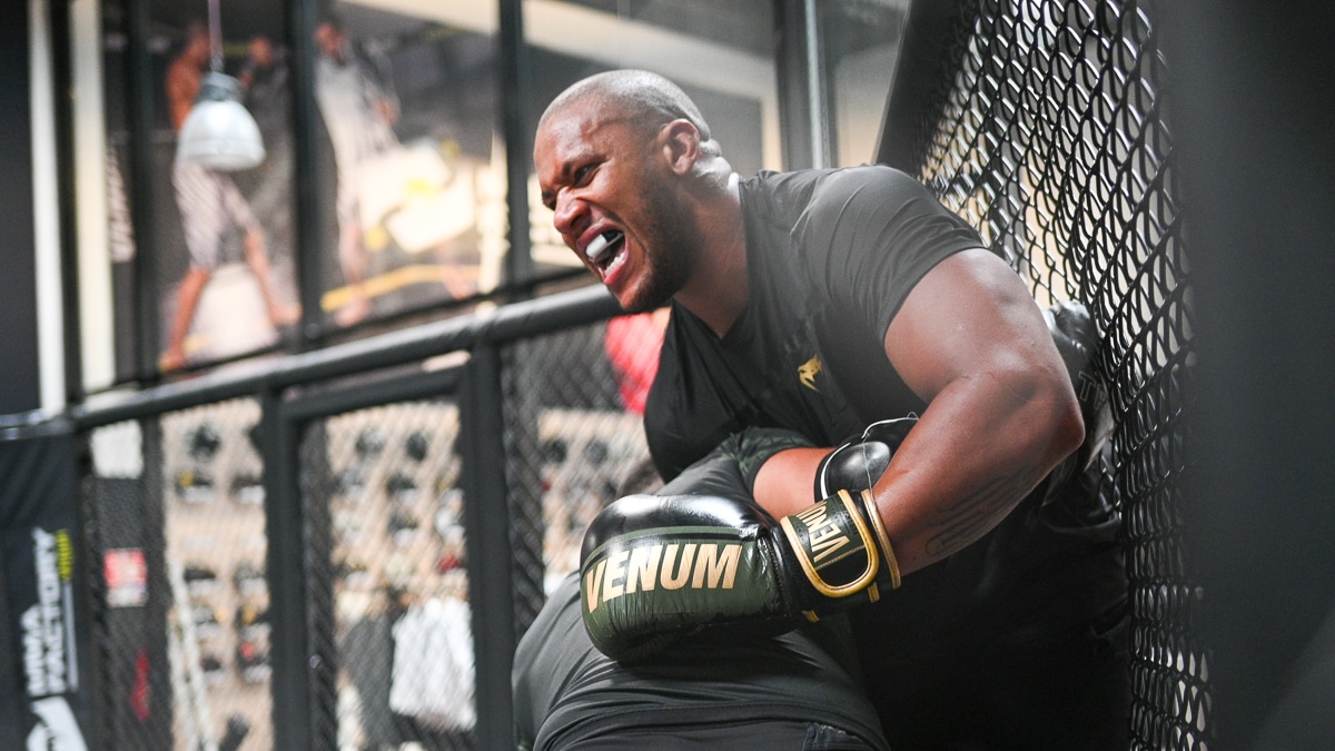 UFC 285 - Ciryl Gane parle du niveau de lutte de Jon Jones