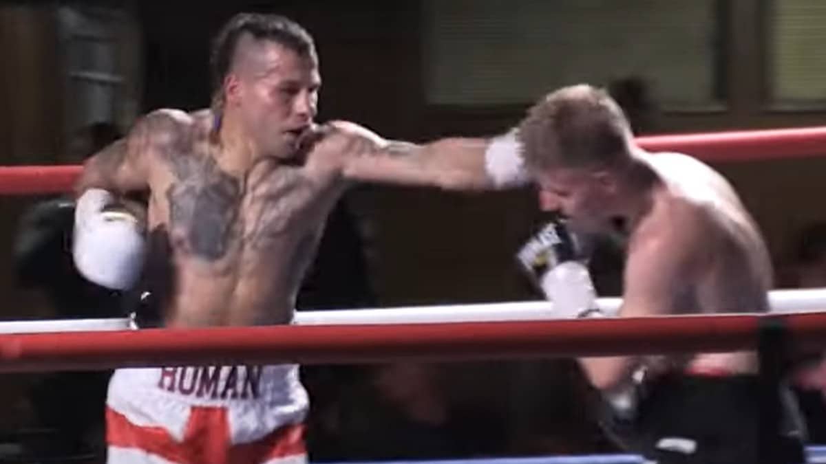 Boxe - Il remporte son premier combat... après 49 défaites