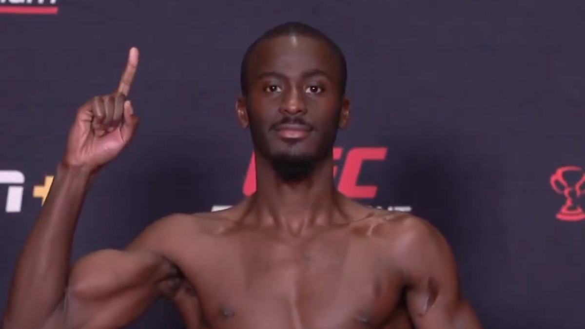 William Gomis valide sa pesée pour l'UFC Vegas 103